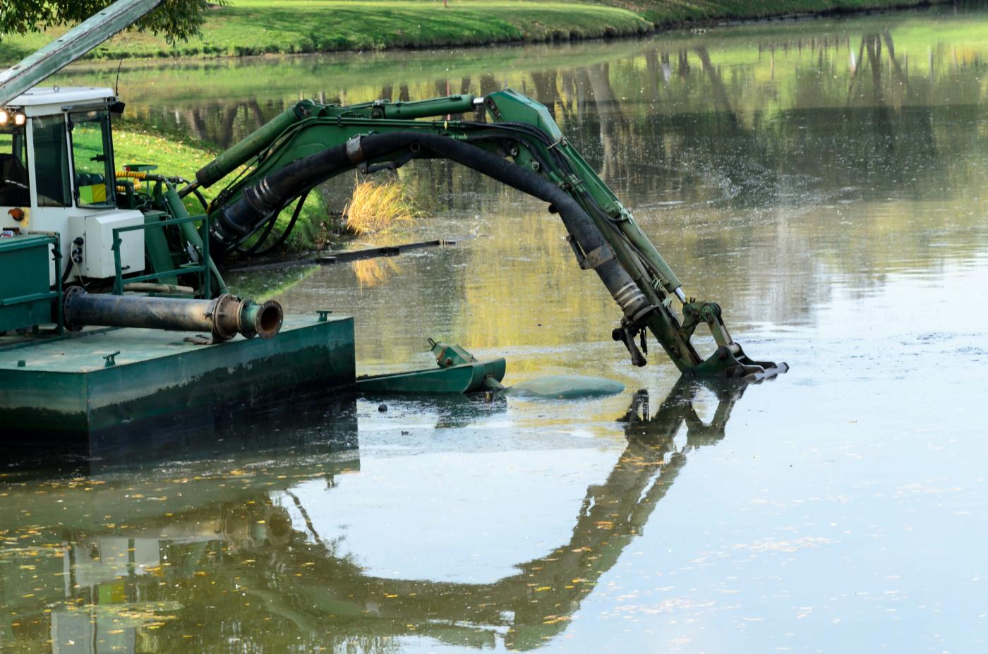 Dredging Machines: How They Work and Their Applications
